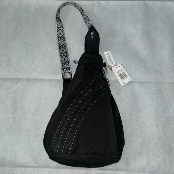 Sakroots | Bags | Sak Roots Black Nylon Single Strap Shoulder Crossover ...